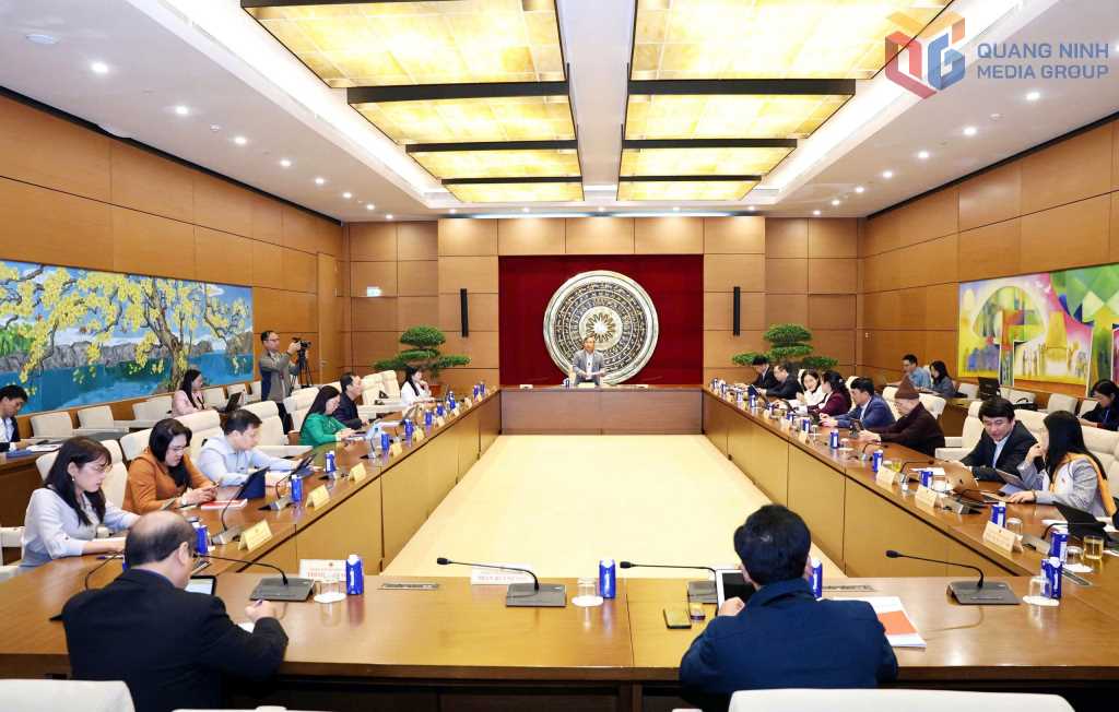 ĐBQH tỉnh Quảng Ninh góp ý kiến vào dự thảo văn kiện trình Đại hội XIV của Đảng