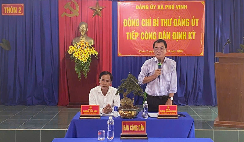 Phú Vinh: Bí thư Đảng ủy xã tiếp công dân, đối thoại trực tiếp với Nhân ...